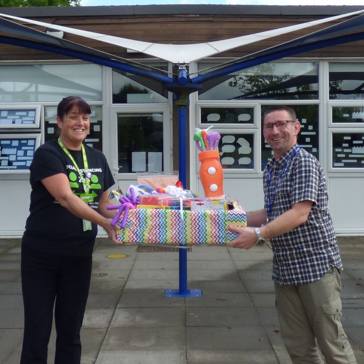 Putteridge Primary School - Asda's ray of sunshine brings welcome ...
